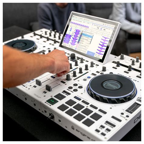 Denon Dj Prime 4 Limited Edition White Standalone Dj Controller At