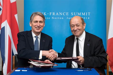 Uk And France Agree Closer Defence Co Operation Govuk