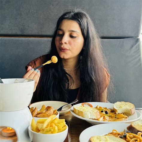 Sushmita Singh Youtube