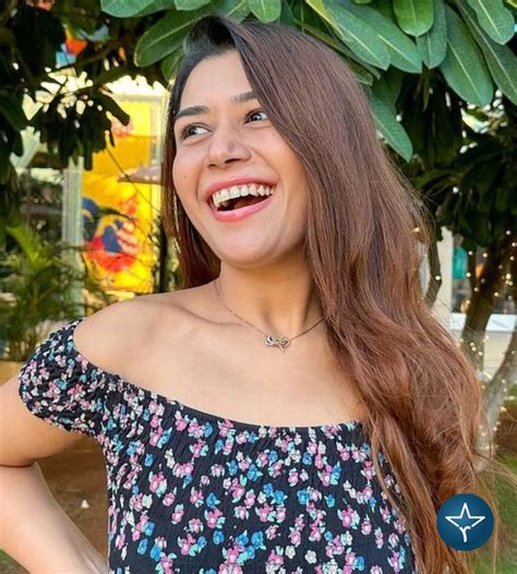 Dhruvi Nanda Youtuber Wiki Height Weight Age Biography And More