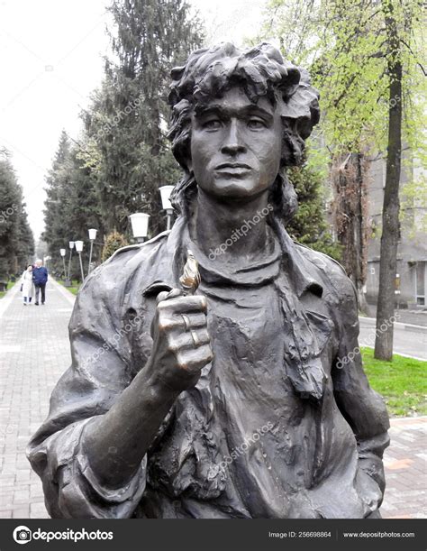 Almaty Kazakhstan April 2019 Monument Legendary Musician Victor Tsoi