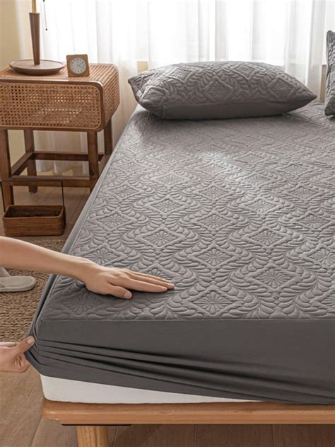 Platform Bed Fitted Comforter