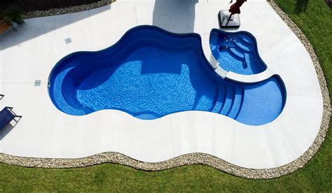 Fiberglass Pools In Phoenix Az Premier Pools And Spas