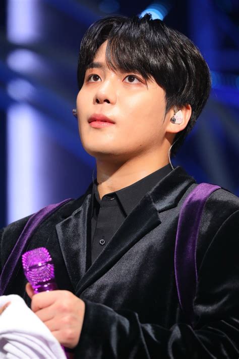 Ateez Jongho Kstation Tv