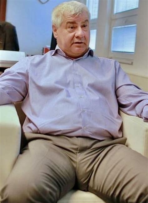 Pin De Vanius Cunha Em Memes Engraçados Homens Gordinhos Homens