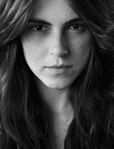 En Andrea Corzo Proyectil