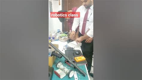 Robotics Class Sunrobotronics Shorts Robot Robotics Arduino Youtube