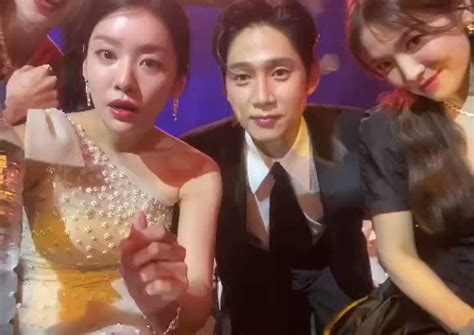 جومينا On Twitter ليه توي اشوف هالفيديو؟ كيوت 🥹 Qfxijkzjnm Twitter