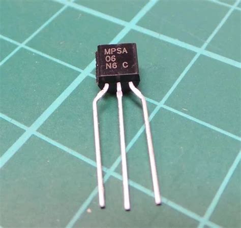 Mpsa06 Bjts Bipolar Transistors Dip At ₹ 210piece In Mumbai Id