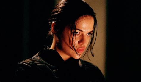 Michelle Rodriguez Returns For Resident Evil 5 Michelle Rodriguez Resident Evil Movie