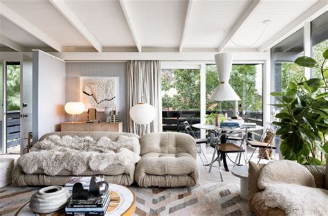 Alice Stolz The Home Oozing In Curves Marble And Sex Appeal