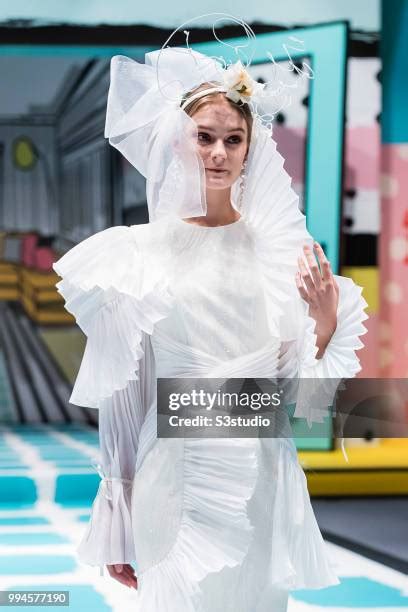 Cindy Li Photos And Premium High Res Pictures Getty Images