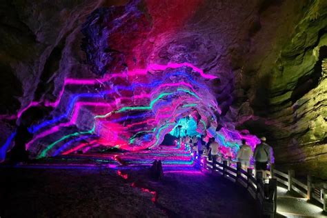 N Thi Long L N Cung K V Hang Ng Huy N O H B C Th I An Travel