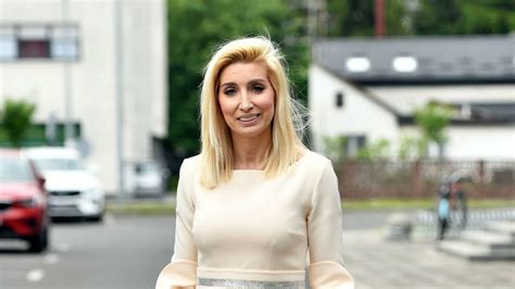 Svi Pričaju O Cipelama Fani Kerum Koje Je Nosila Na Željkovu Skupu