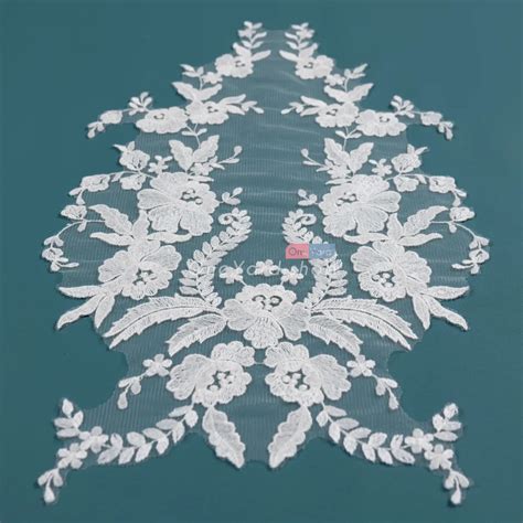 Symmetrical Floral And Leaf Pattern Ivory Lace Applique Oneyard