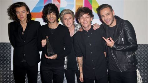 All Five One Direction Albums Enteruk Top 40 After Liam Paynes Death