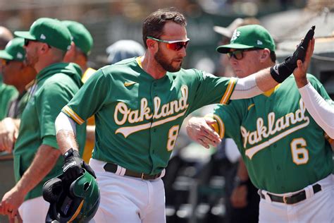 Jed Lowrie Announces Retirement Reflects On 7 Years With Oakland As