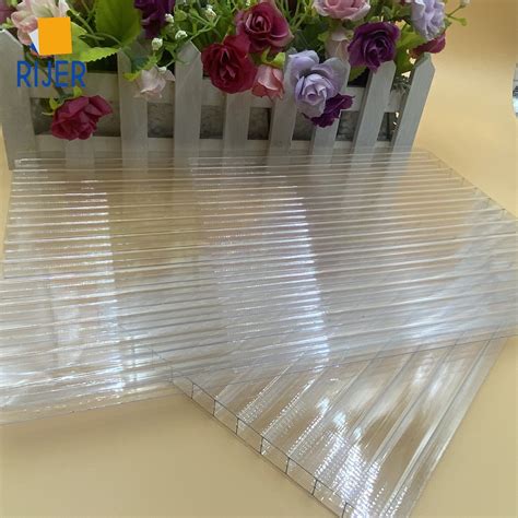 China 100 New Canopy Polycarbonate Triple Layer Hollow Sheet