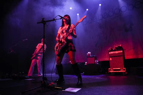 Discover The Soulful Sounds Of Beabadoobee Her Vancouver Concert