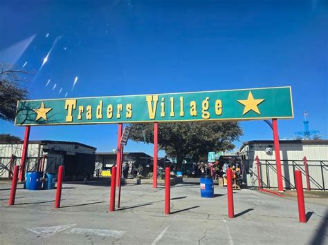 9 Oversized Flea Markets In Texas That Treasure Hunters Will Love