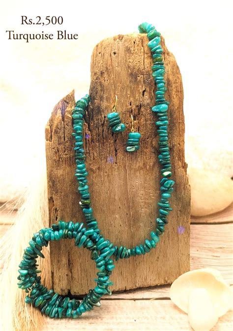 Fancy Stone Chip Necklace Set Gitano Collection