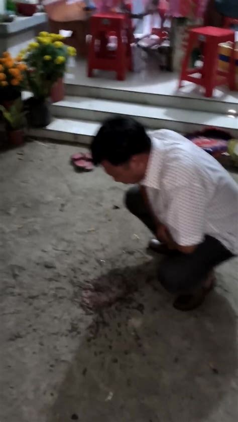 Hot Vietnam Man Vomit 4