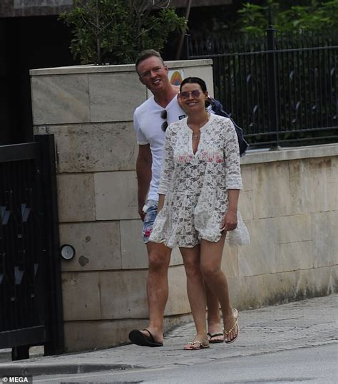 Jess Wrights New Beau Is The Perfect Instagram Husband During Mallorca Boat Trip Daily Mail