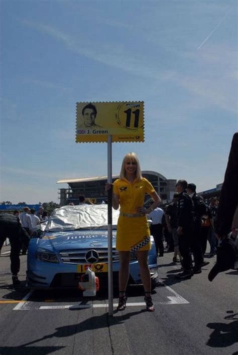 Ngedit Picture Formula 1 Pit Babes