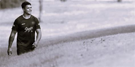 Download Latrell Mitchell Wallpaper