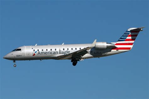 Bombardier Crj 100 Skywest Photos And Description Of The Plane