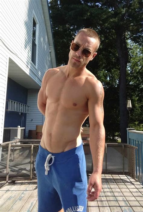 Handsome Face R Hotguys