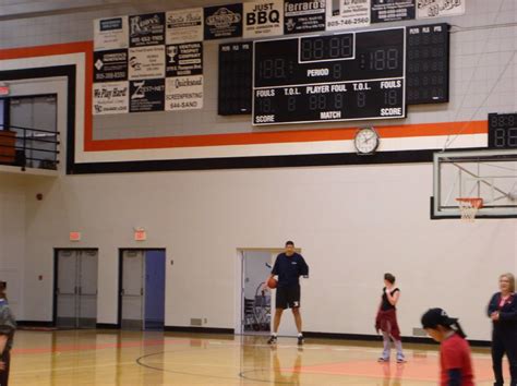 Sun Mingming Height In Feet And Meters Worlds Tallest