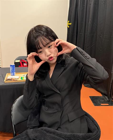 지예은 촬스의 이슈와 유머