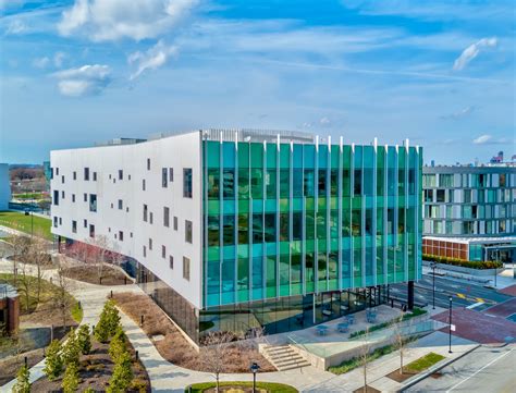 150 Rouse Boulevard Ensemble Corporate