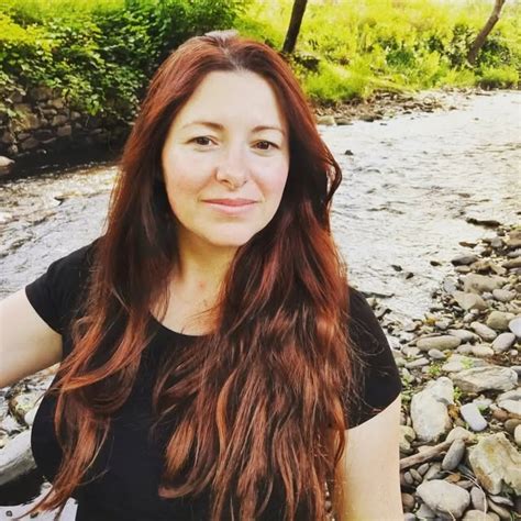 Liliana Prata Lis Prata • Threads Say More