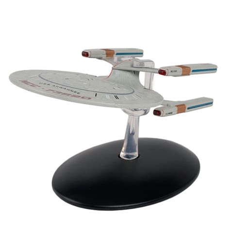 Star Trek Cheyenne Class Starship Model With Magazine 108 By Eaglemos