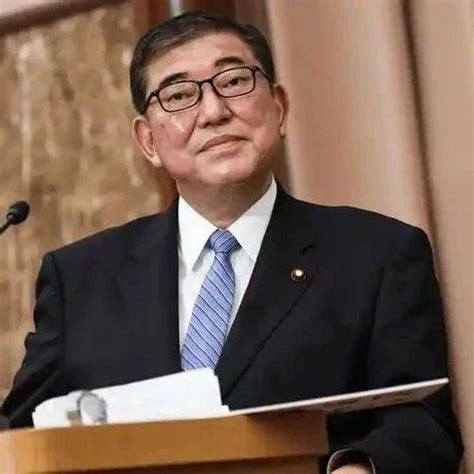 发表错误涉台言论后，石破茂支持率大跌，关键时刻，紧急派人访华日本首相中国台湾