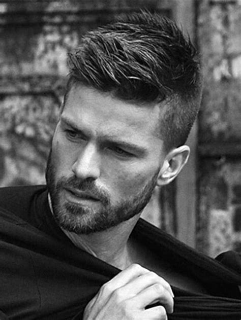 Herren Frisuren Kurze Maennerfrisuren Kurzhaar Dicke Hasre Maenner Trendfrisuren Aktuelle