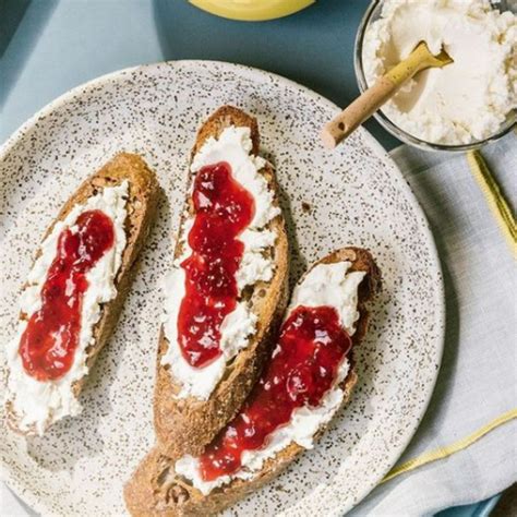 Lemon Quark Cheesecake Recipe