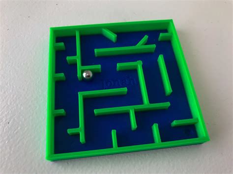 🧑‍🎓 Moving Ball Maze Tinkercad Student Project・free 3d File For ・cults