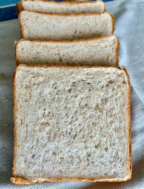 意外なおいしさ全粒粉食パン ひとりごと・パンのこと