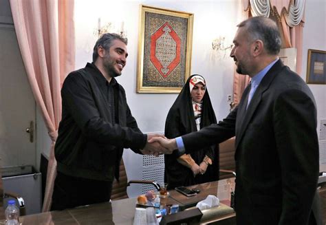 تصاویر و جزئیات دیدار امیرعبداللهیان با ۲خبرنگار تحریم‌ شده تقدیر از آمنه سادات ذبیح‌پور و علی