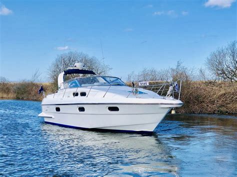 Day Boat Hire On The Norfolk Broads Dayboats Experiences Discover Norfolk