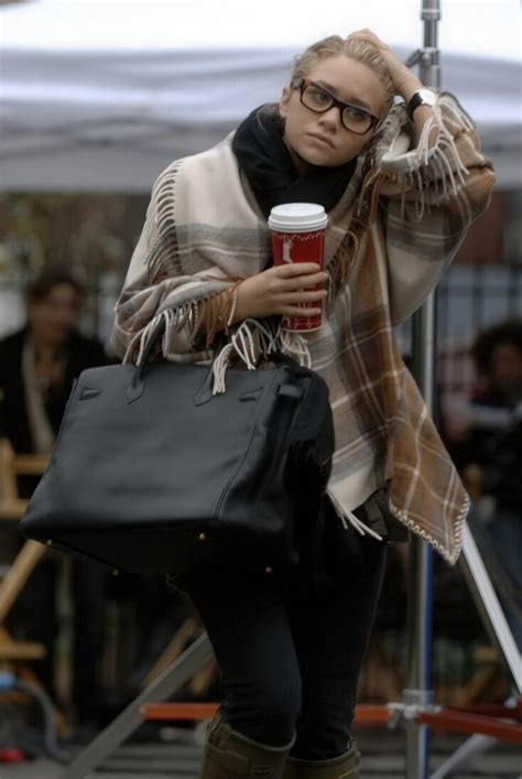 16 Stunning Ways To Wear Glasses Now Styleoholic