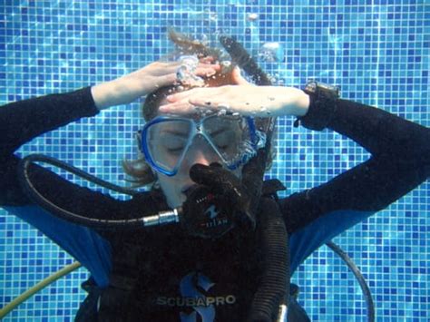 Techniques And Tips For Mastering Scuba Mask Clearing