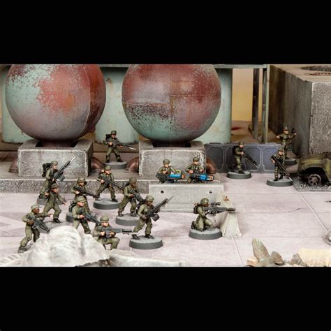 Wargames Atlantic Cannon Fodder 2 Females 28 Mm Scale Model Plastic