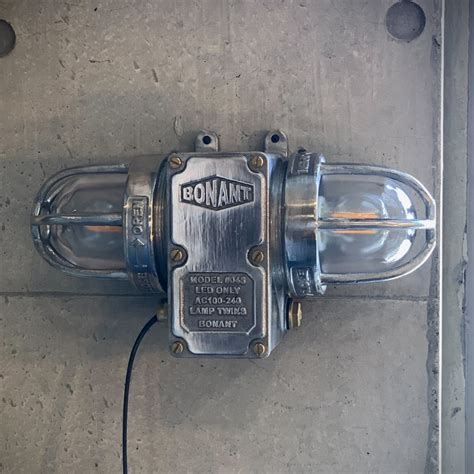 Model 045 Bongo Tokyo