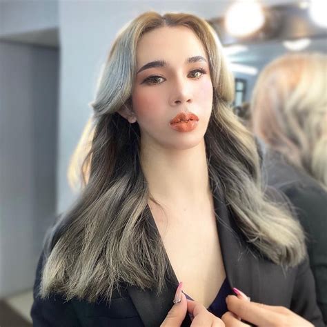 ឌី អឹម Store Phnom Penh