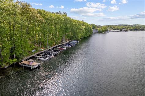 Captains Hideaway Luxury Lake Winnipesaukee Home With Deeded Dock