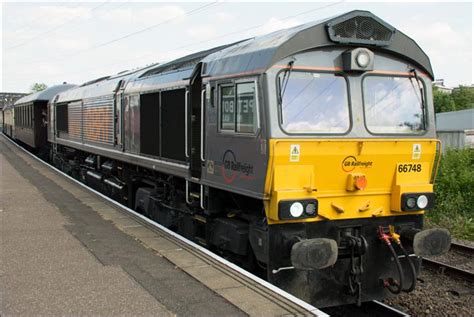 D335 And Gbrf Class 66748 At Nvr In 2014